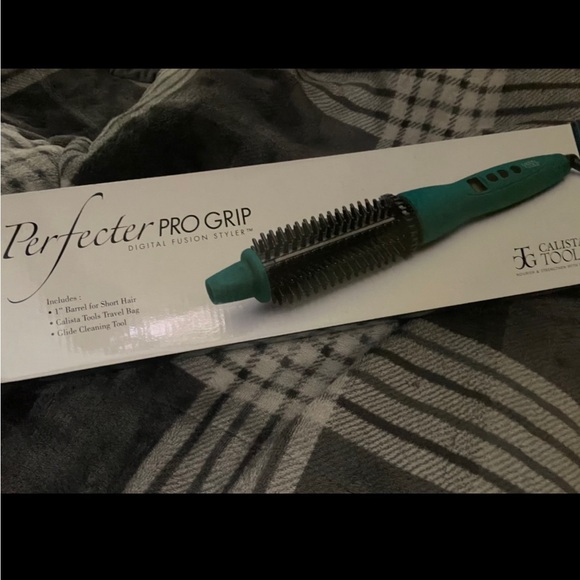 Calista Tools | Hair | New Calista Perfecter Pro Grip Hair Styler Teal ...